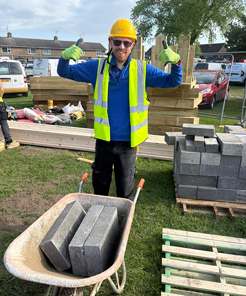 DIY SOS, Wickes & Volunteers Transform Youth Club